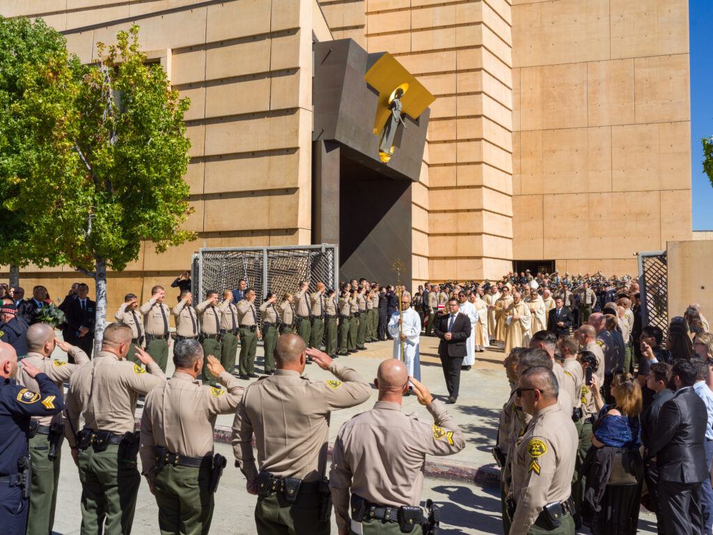 Honoring the Life of LASD Deputy Clinkunbroomer - Fire Department